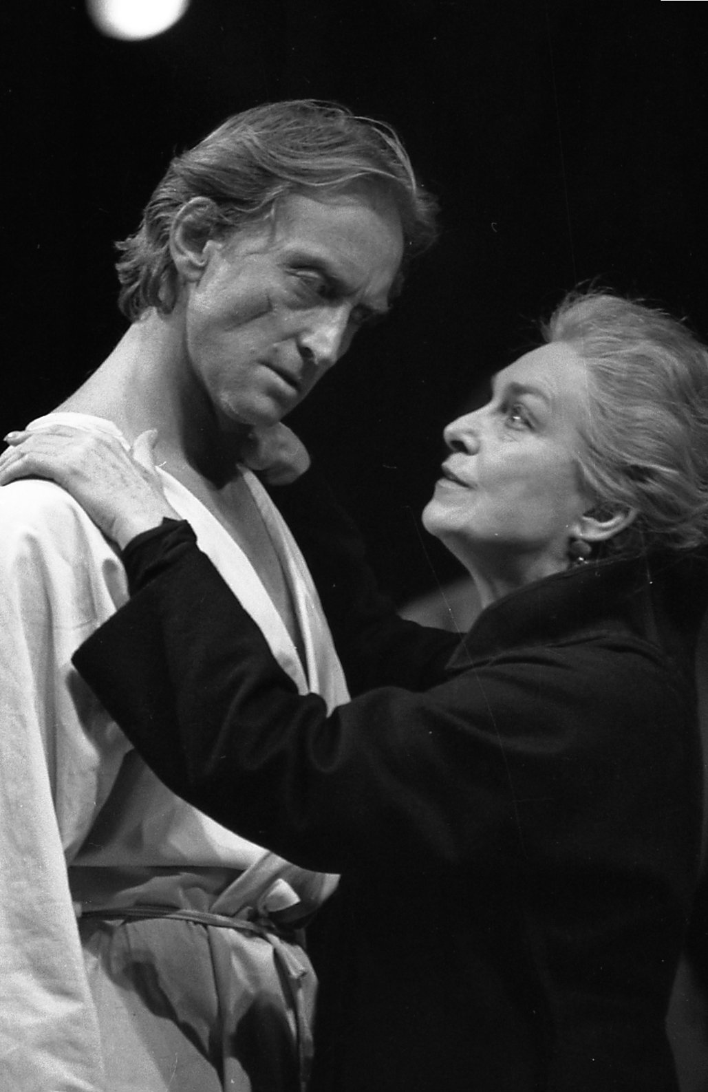 Summary of Coriolanus | Shakespeare Birthplace Trust