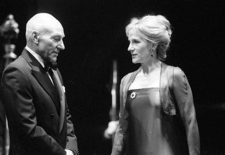 Summary of Hamlet | Shakespeare Birthplace Trust